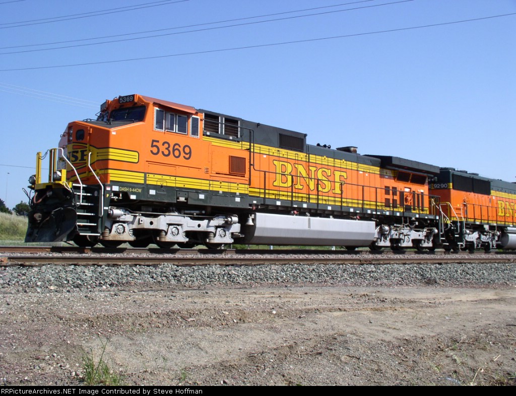 BNSF 5369